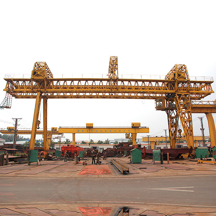 Rail Mounted Gantry Crane MG Type 50T 100T 600T Capacity for Shipyard